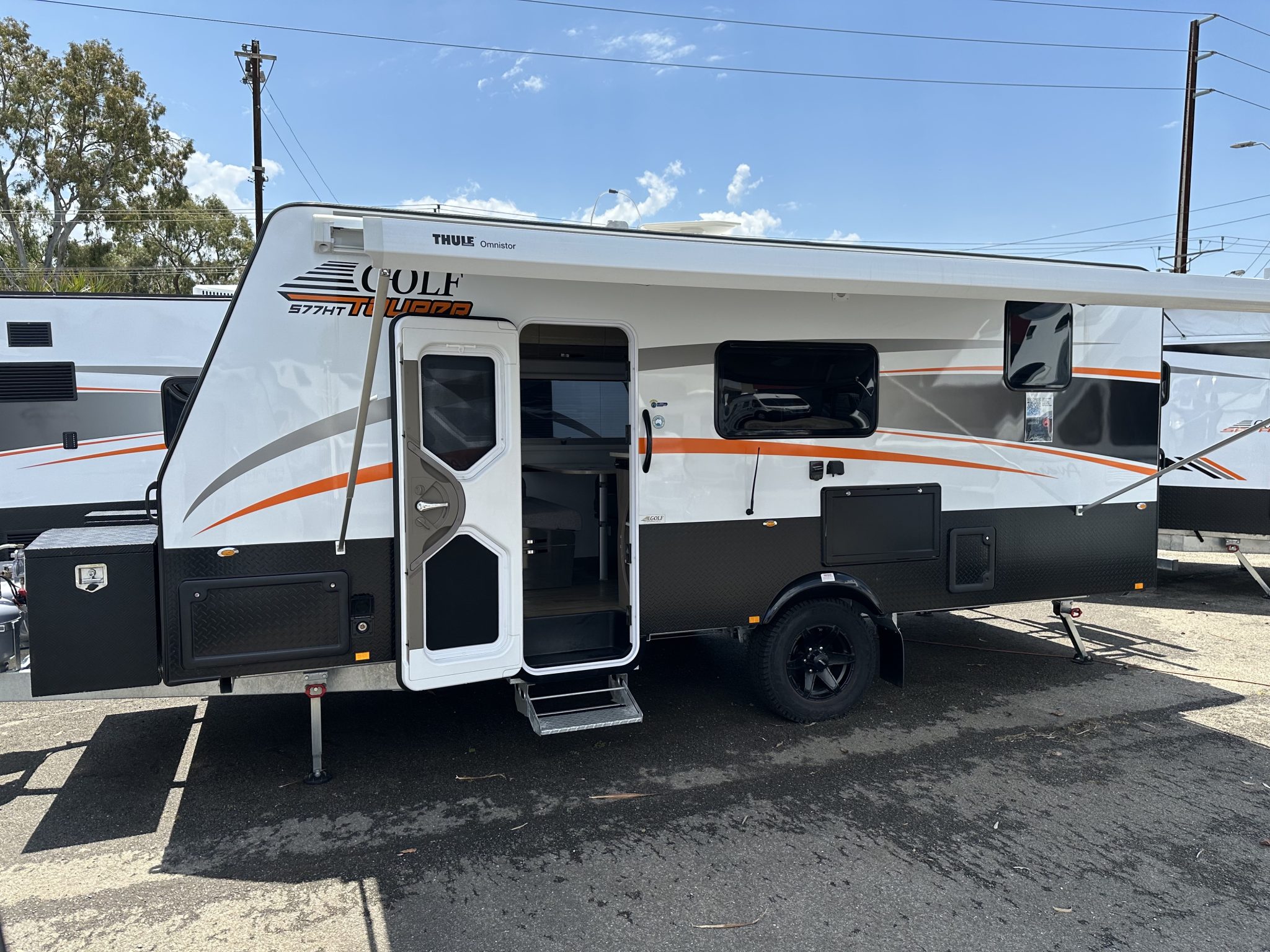 GOLF TOURER 577 FAMILY CARAVAN WITH TRIPLE BUNKS - Avan Adelaide
