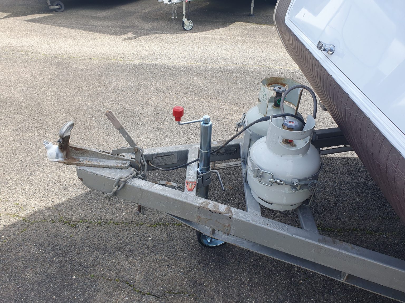 2001 AVAN ERIN POP TOP CARAVAN - Avan Adelaide