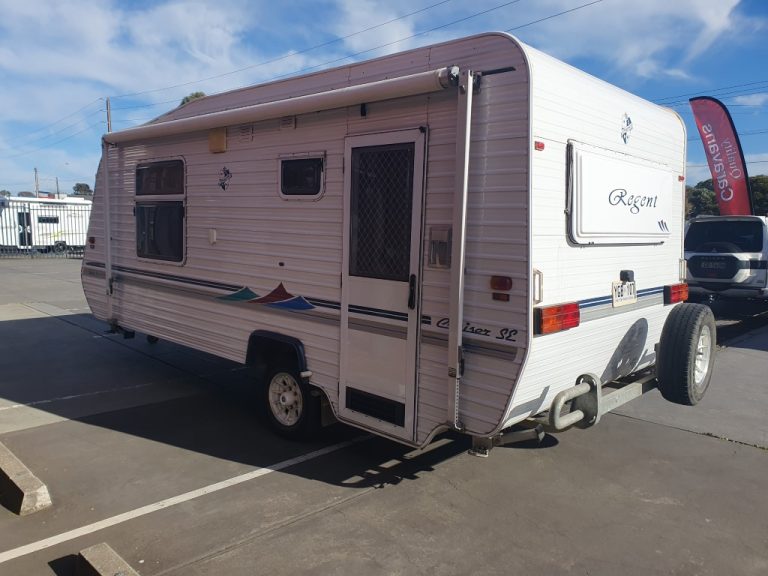 2005 REGENT CRUISER 3 CARAVAN - Avan Adelaide