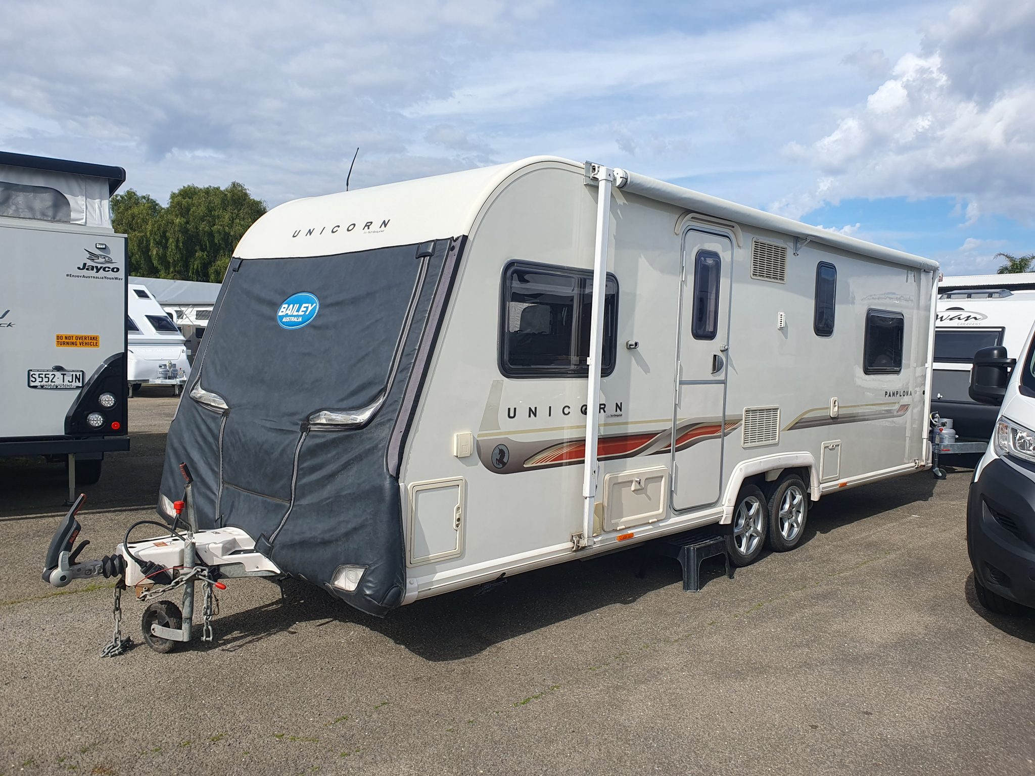 2013 BAILEY UNICORN PAMPLONA CARAVAN - Avan Adelaide