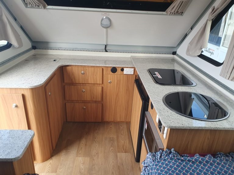 2017 Avan Cruiseliner 5 Adventure Plus Camper - Avan Adelaide