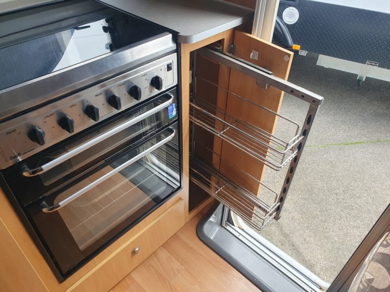 2010 Avan Liam Poptop Shower Toilet Caravan - Avan Adelaide