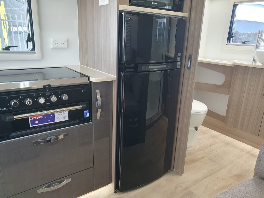 Golf Tourer 556 Caravan - Avan Adelaide