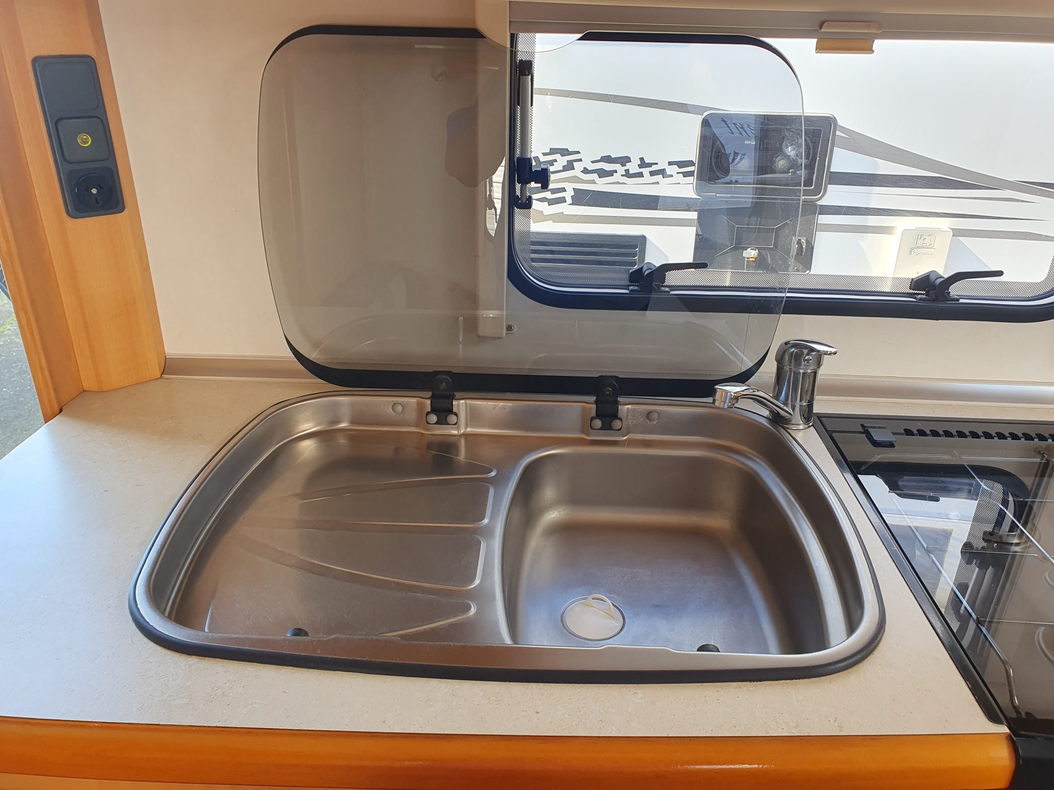 2005 GEIST Q535 ENSUITE CARAVAN - Avan Adelaide