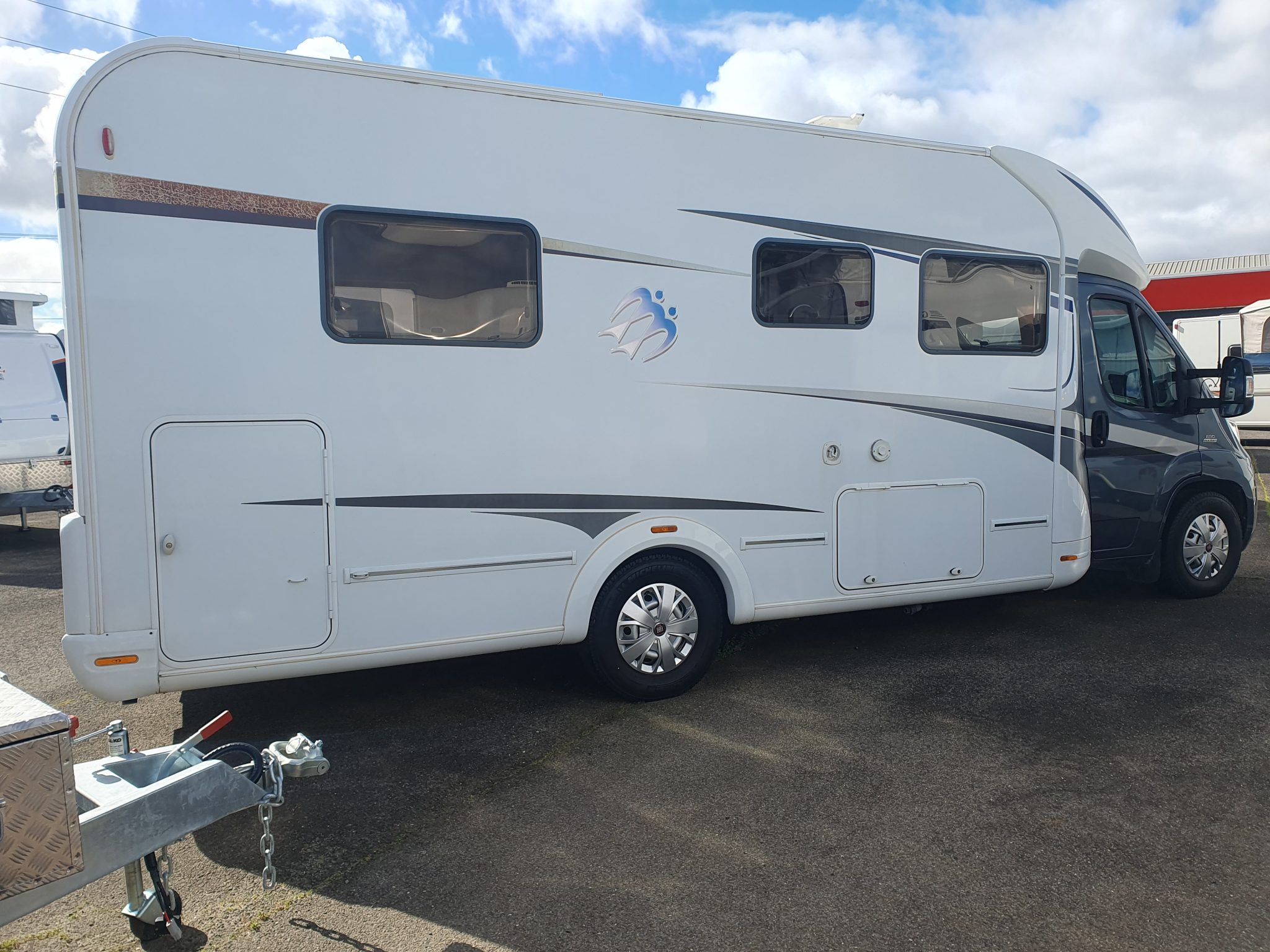 2015 KNAUS SUN TI 700 MOTORHOME - Avan Adelaide