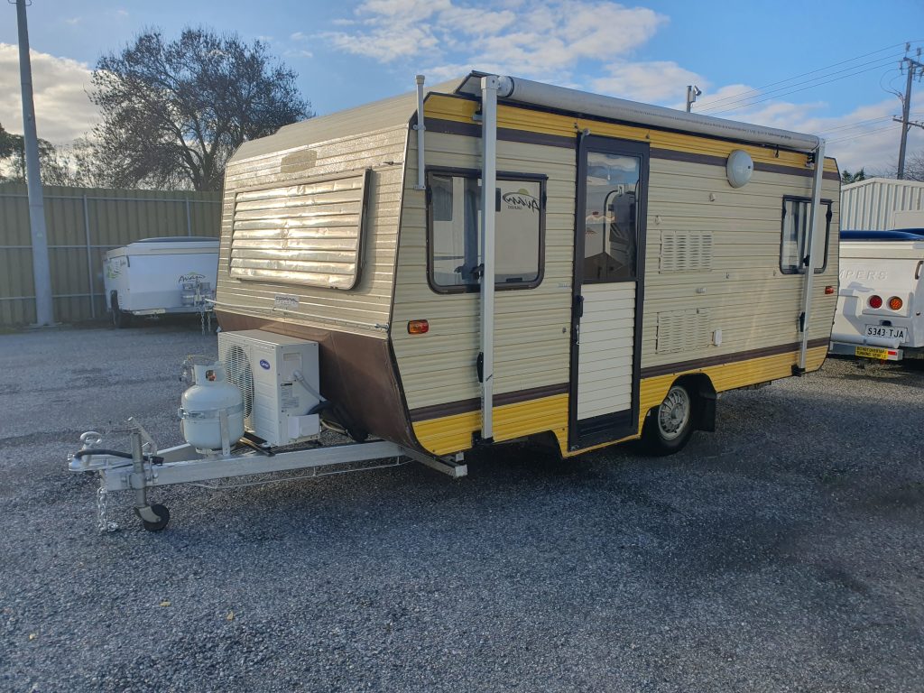 1985 SPACELINE POP TOP CARAVAN - Avan Adelaide