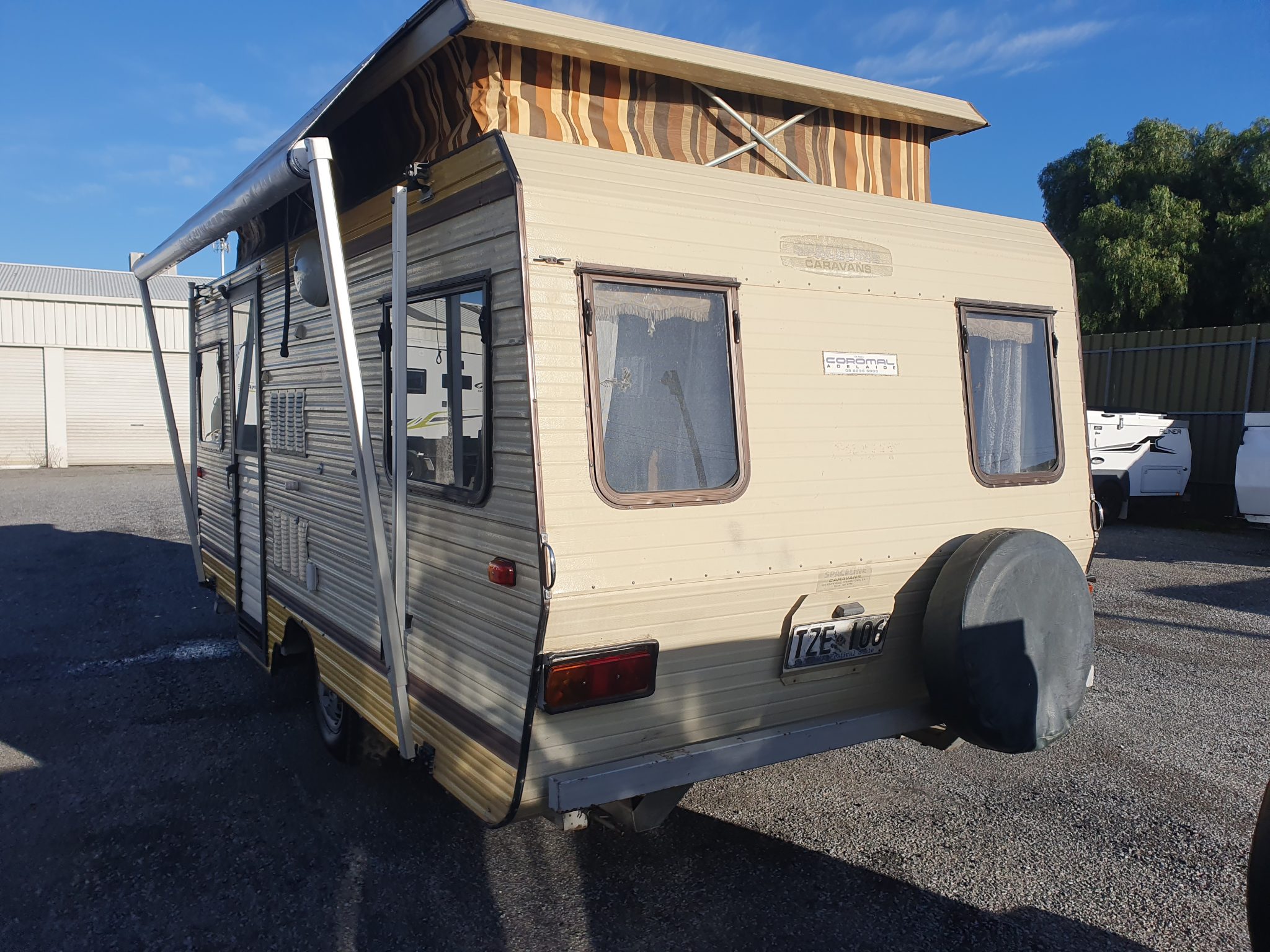1985 SPACELINE POP TOP CARAVAN - Avan Adelaide