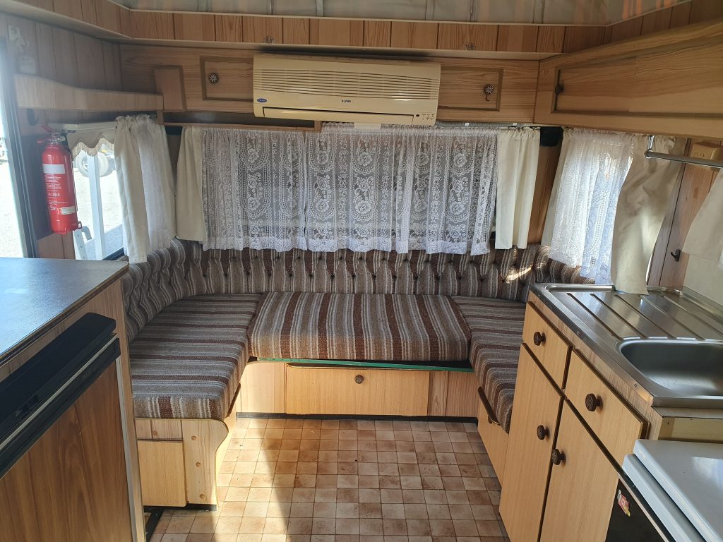 1985 SPACELINE POP TOP CARAVAN - Avan Adelaide