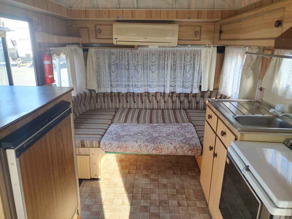 1985 SPACELINE POP TOP CARAVAN - Avan Adelaide