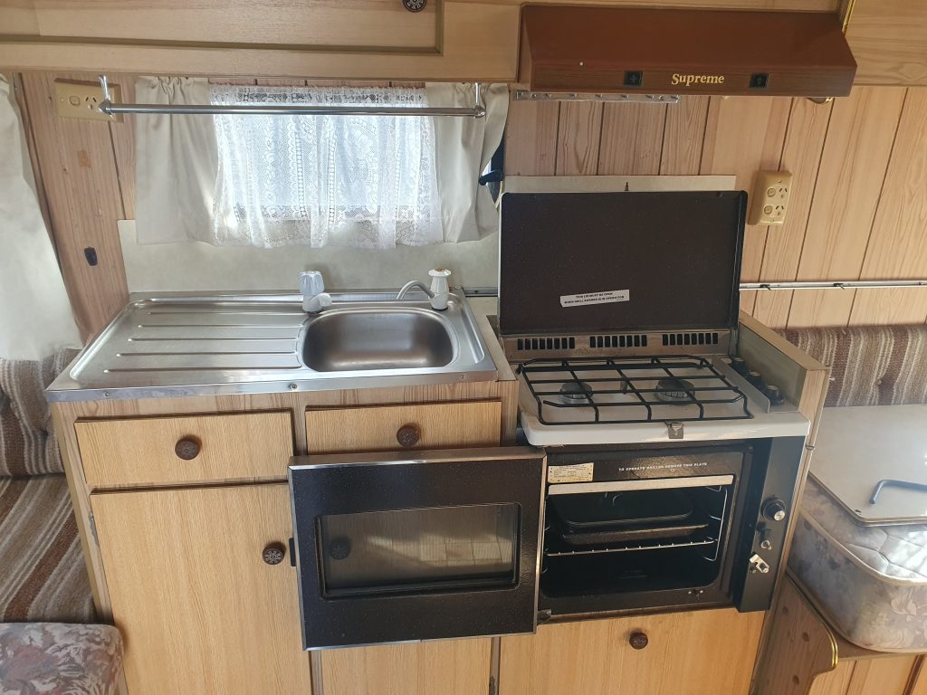 1985 SPACELINE POP TOP CARAVAN - Avan Adelaide