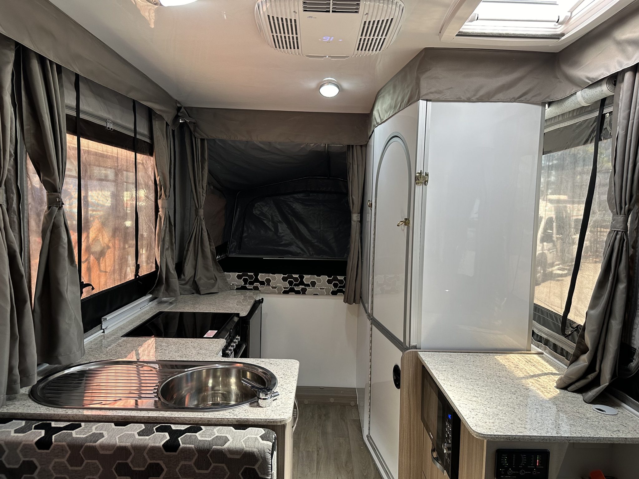 2022 GOLF BUSH CHALLENGER CAMPER - Avan Adelaide