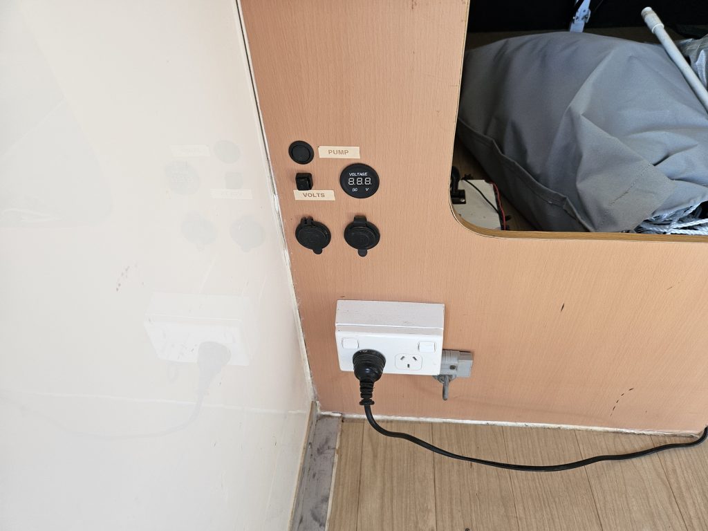 2012 Avan Weekender Camper - Avan Adelaide