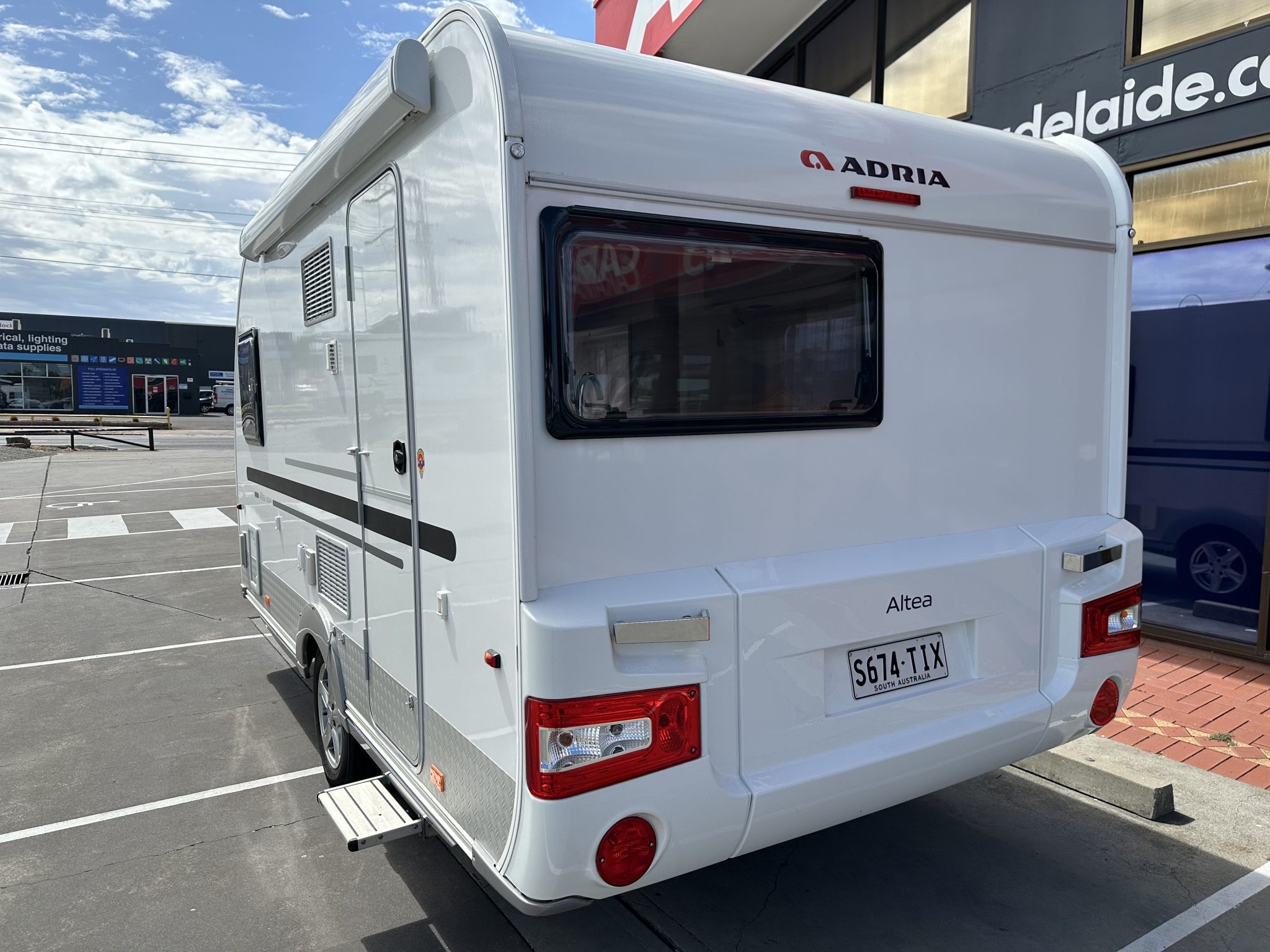 2021 Adria Altea 402PH - Avan Adelaide