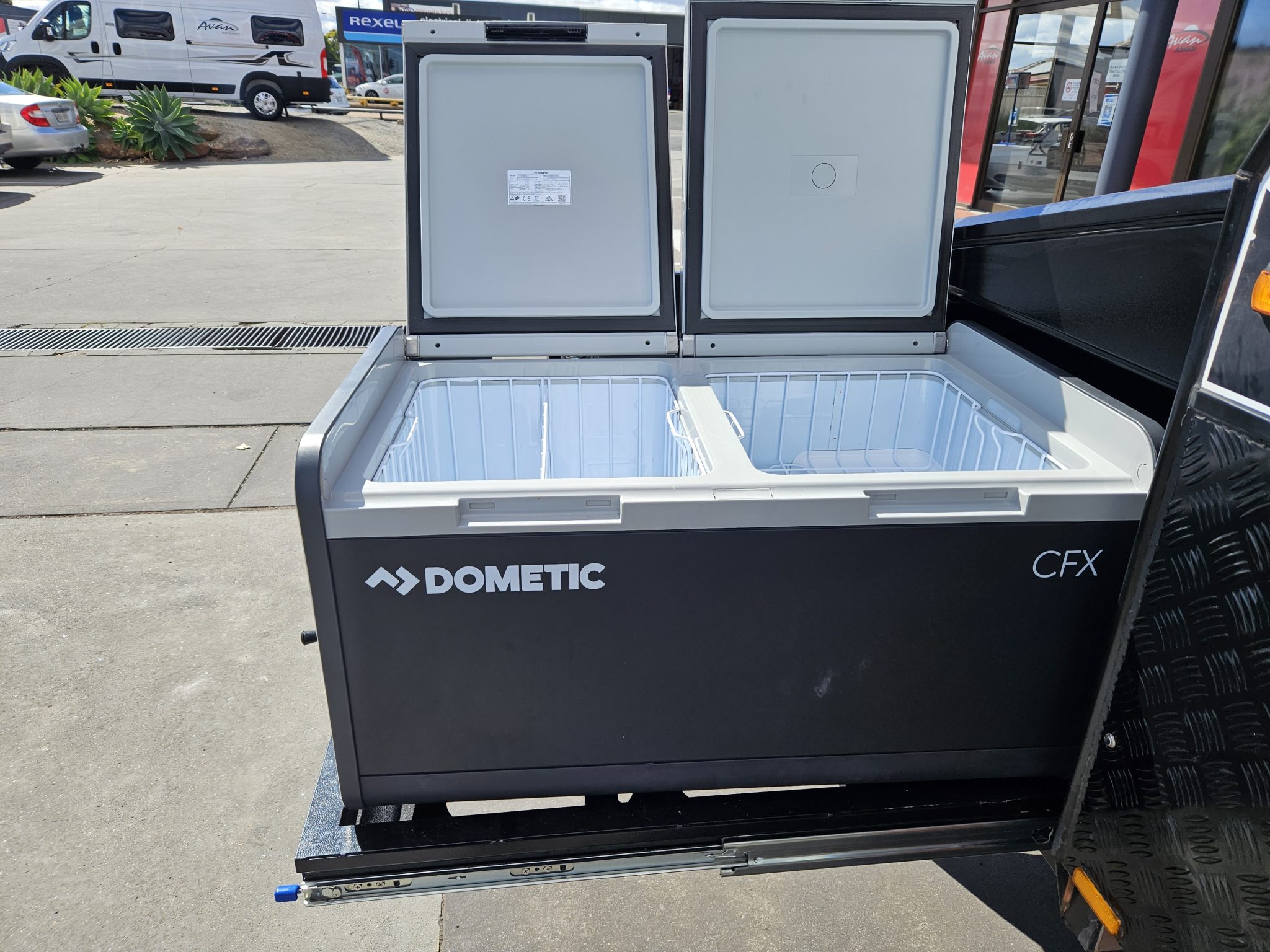 2023 MDC Forbes 12 + Hybrid Caravan - Avan Adelaide