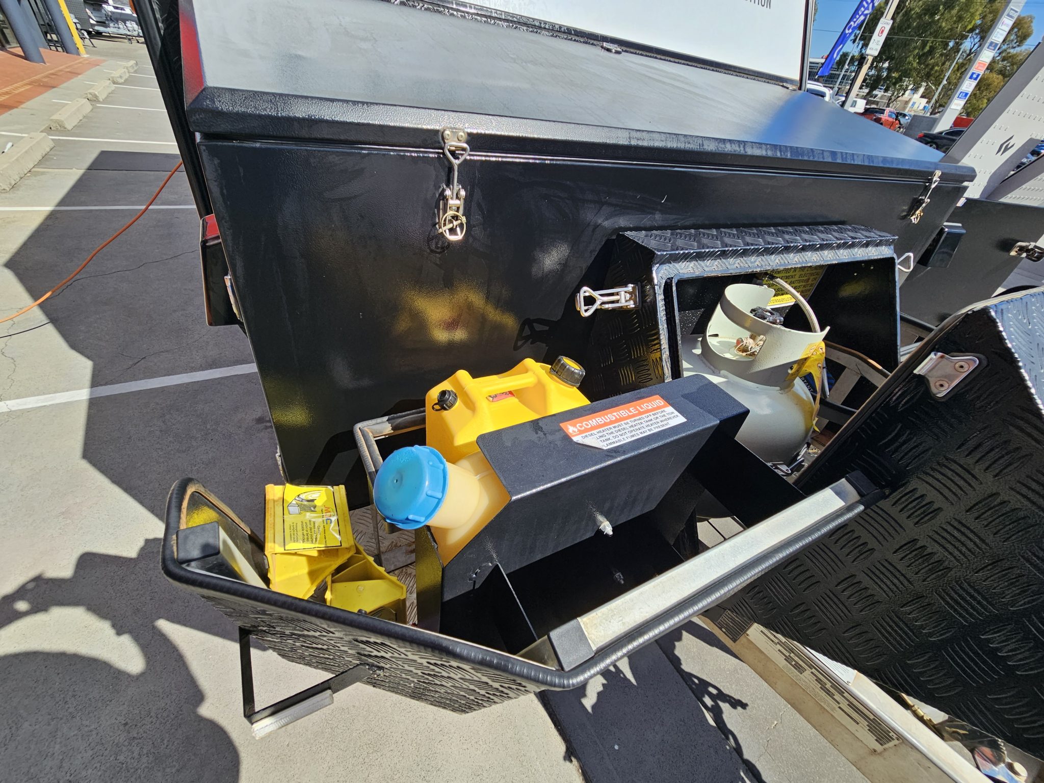 2023 MDC Forbes 12 + Hybrid Caravan - Avan Adelaide