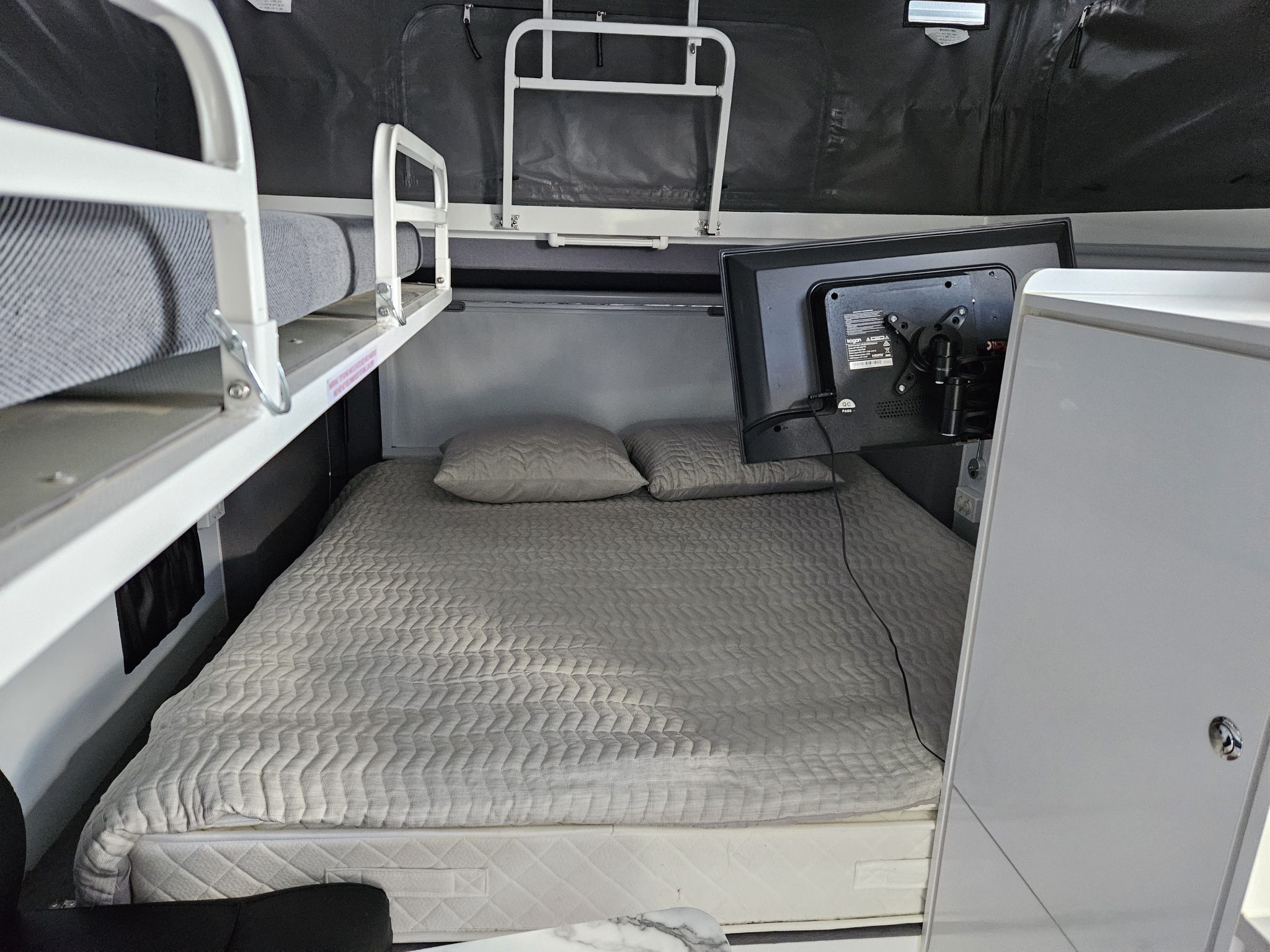 2023 MDC Forbes 12 + Hybrid Caravan - Avan Adelaide