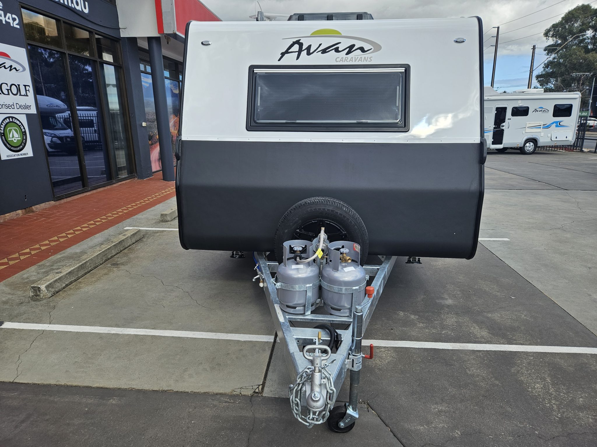 2024 AVAN ASPIRE 470 SHOWER / TOILET CARAVAN - Avan Adelaide