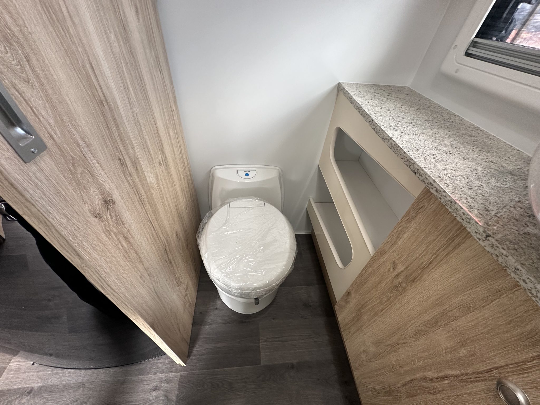 2024 AVAN ASPIRE 555-2 SINGLE BED - Avan Adelaide