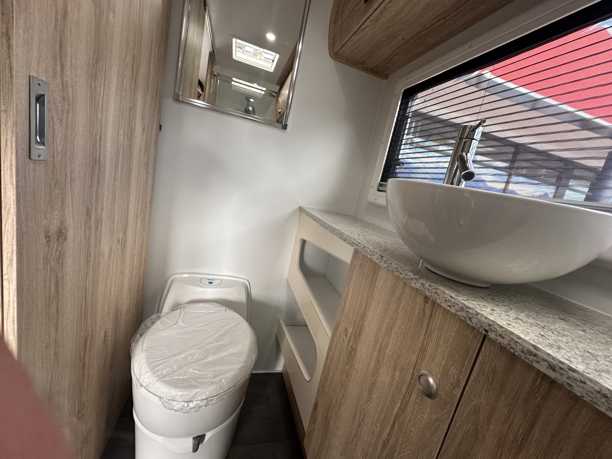 2024 AVAN ASPIRE 555-2 SINGLE BED - Avan Adelaide