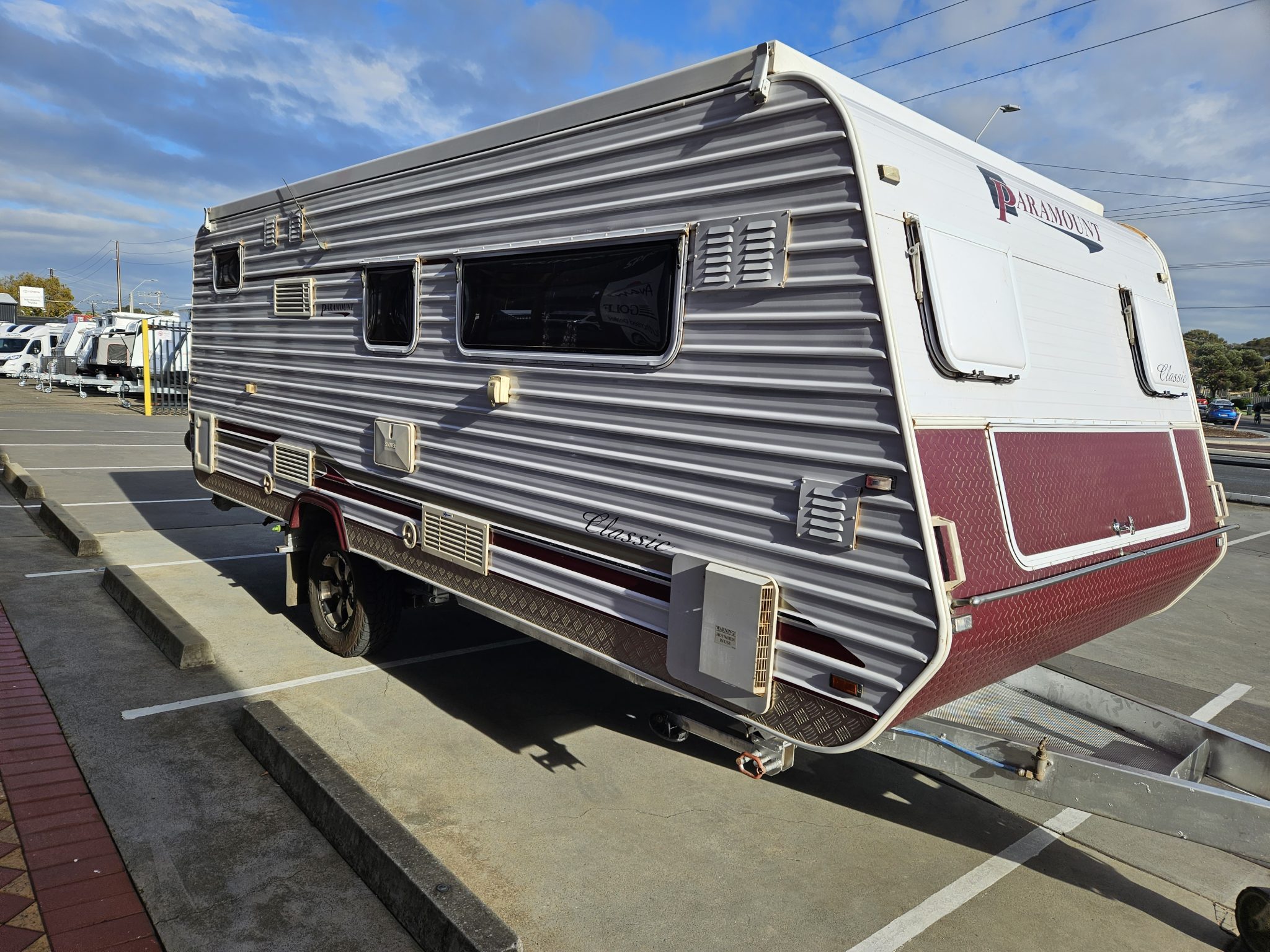 2012 Paramount Classic Caravan - Avan Adelaide