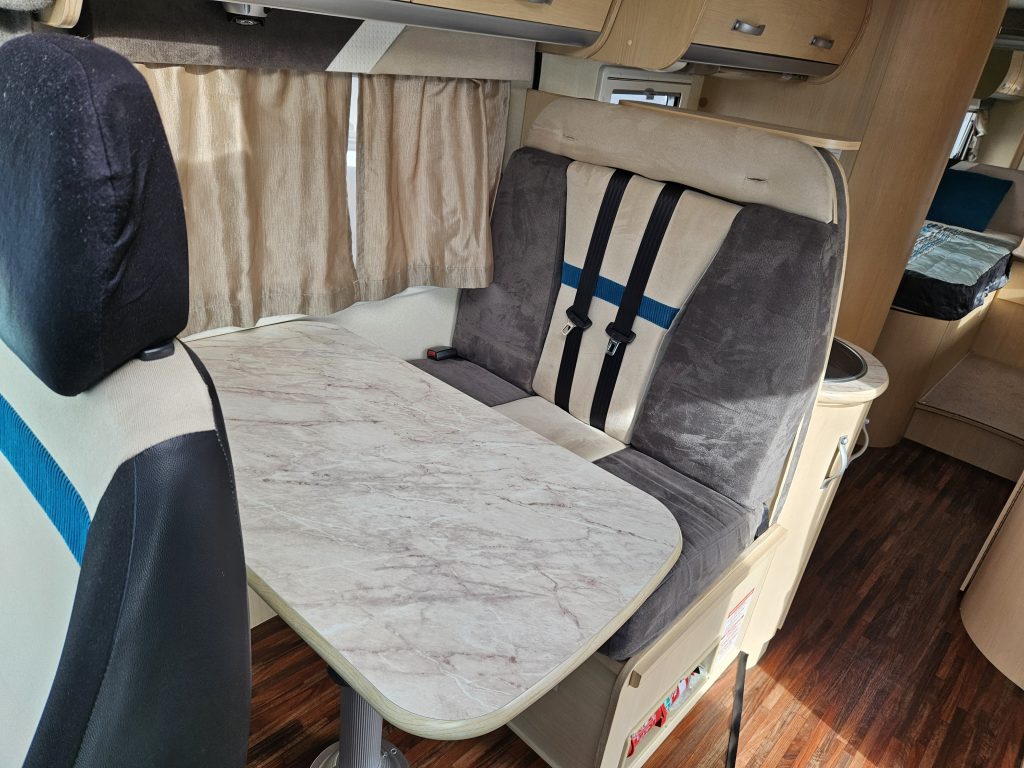 2012 Winnebago Eyre Motorhome - Avan Adelaide