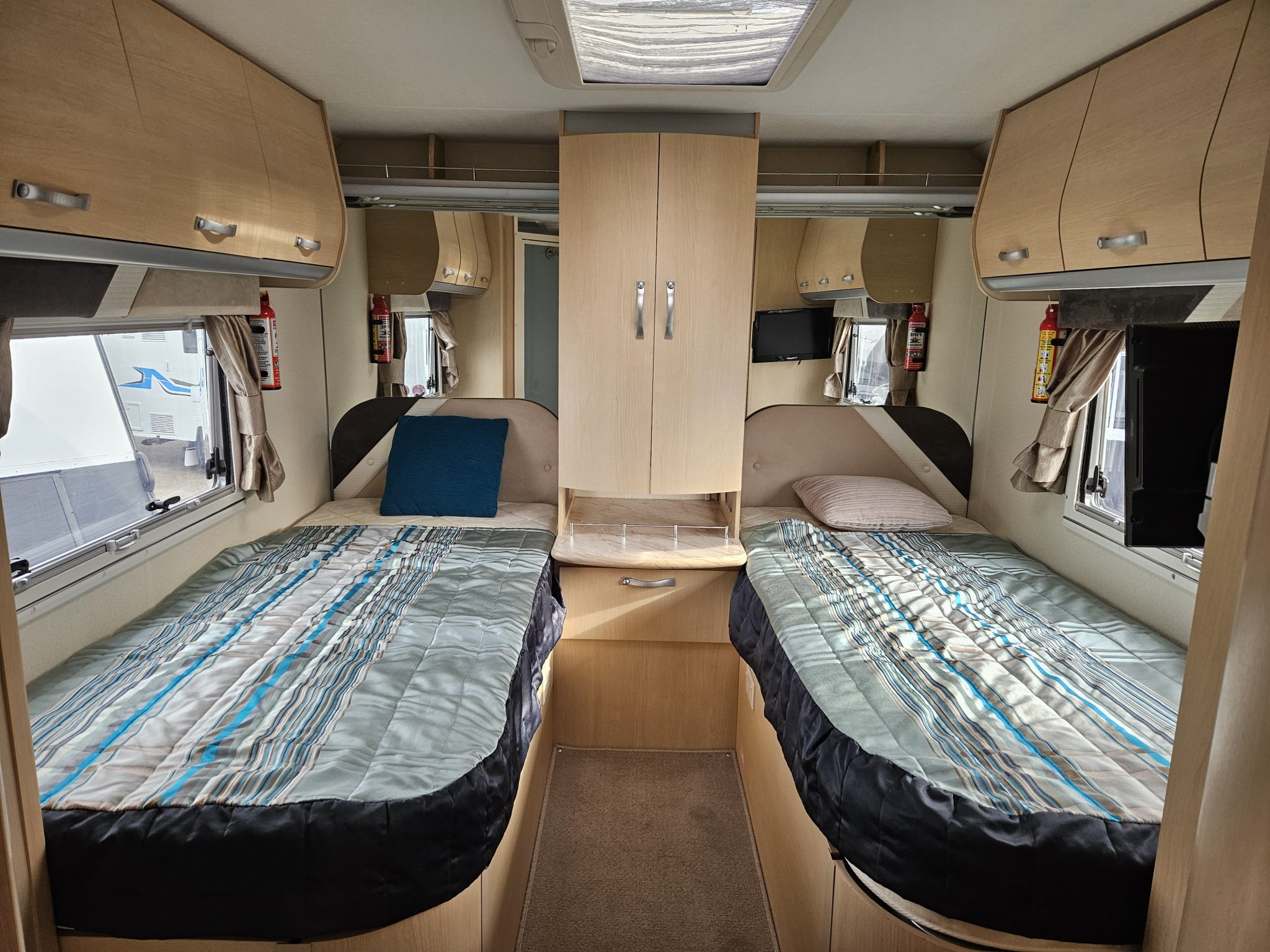 2012 Winnebago Eyre Motorhome - Avan Adelaide