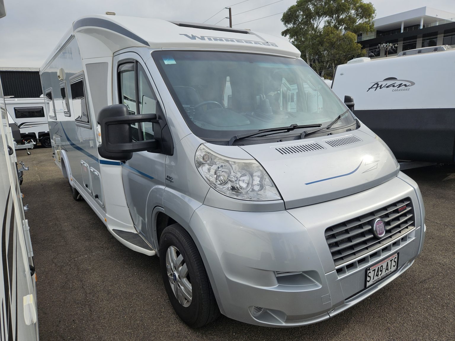2012 Winnebago Eyre Motorhome - Avan Adelaide