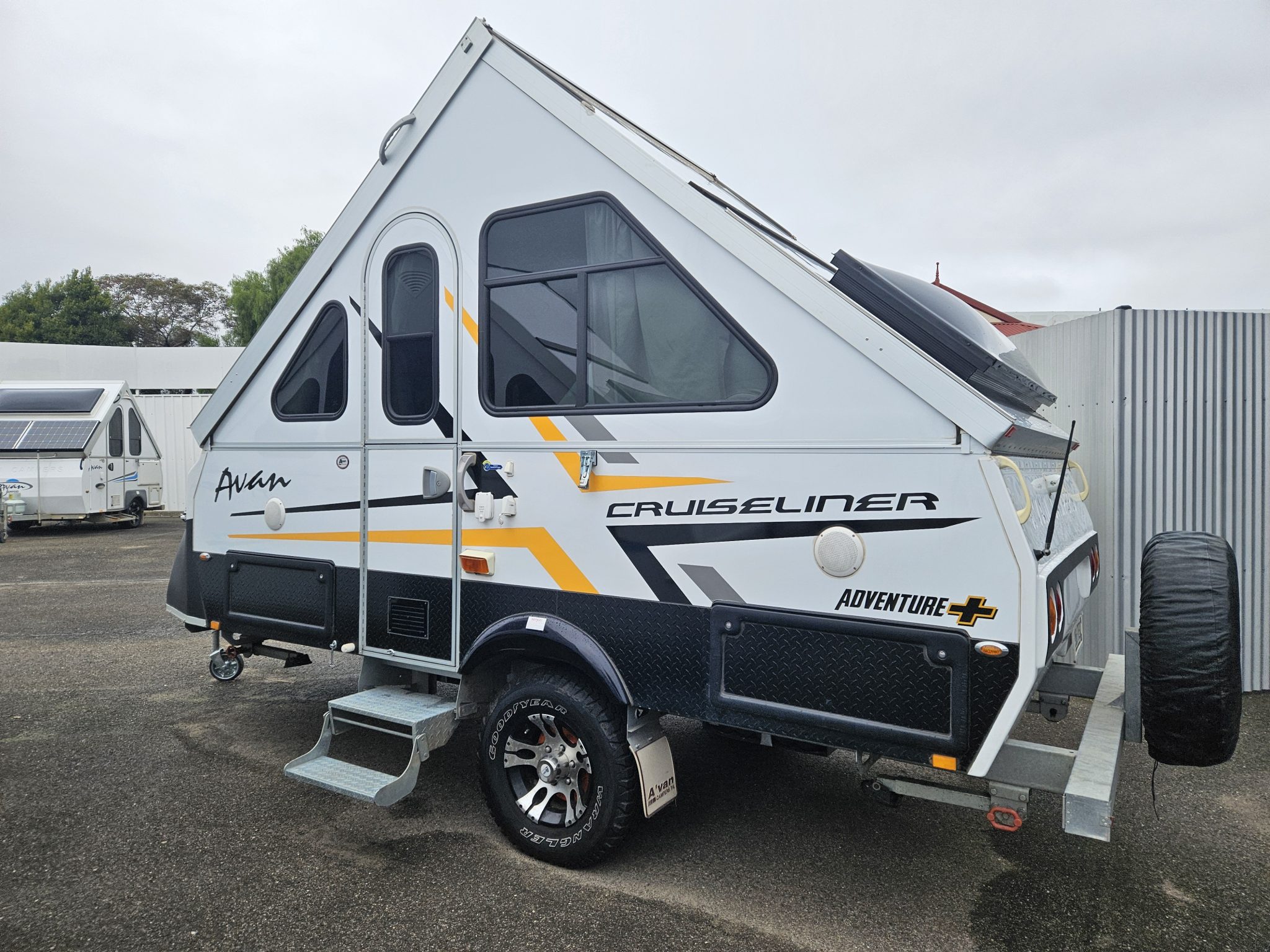 2015 Avan Cruiseliner 1D Adventure Plus Camper - Avan Adelaide