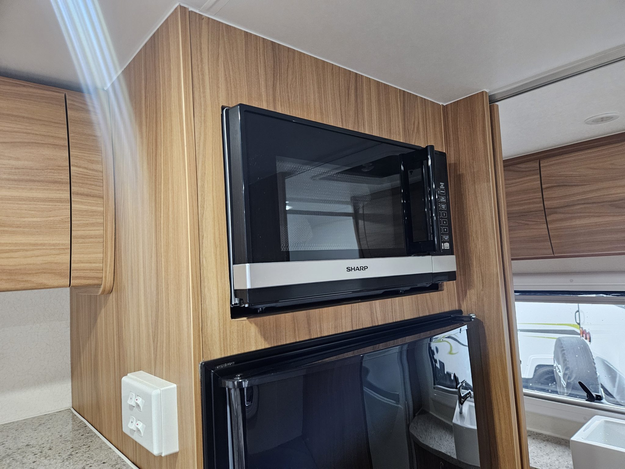 2017 AVAN ASPIRE 564 ENSUITE CARAVAN - Avan Adelaide