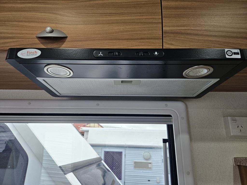2017 AVAN ASPIRE 564 ENSUITE CARAVAN - Avan Adelaide