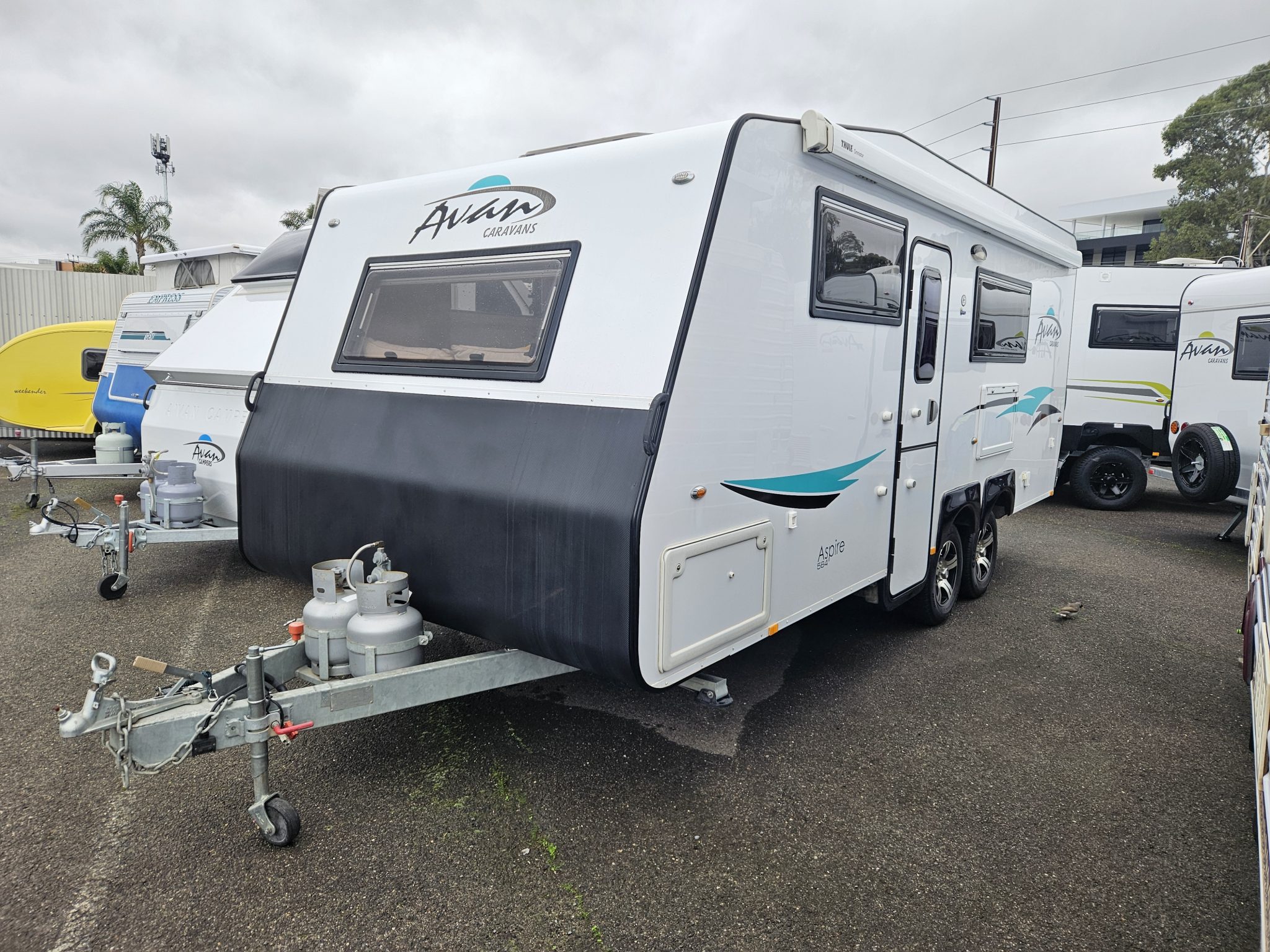 2017 AVAN ASPIRE 564 ENSUITE CARAVAN - Avan Adelaide