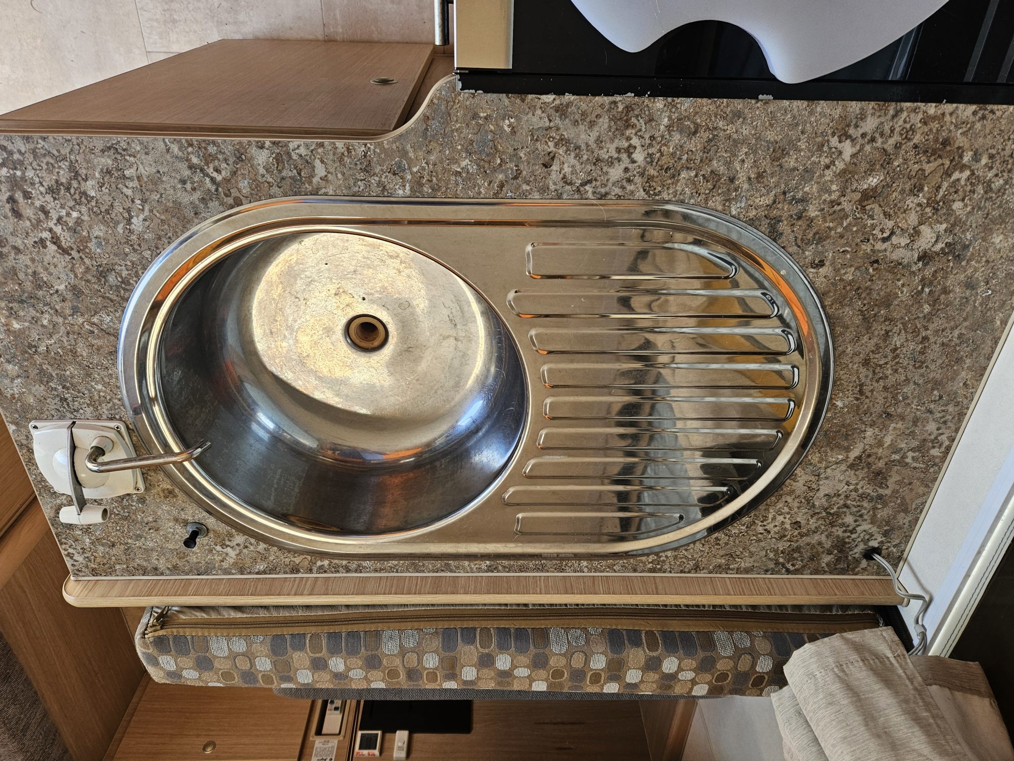 2011 JAYCO OUTBACK HAWK CAMPER TRAILER - Avan Adelaide