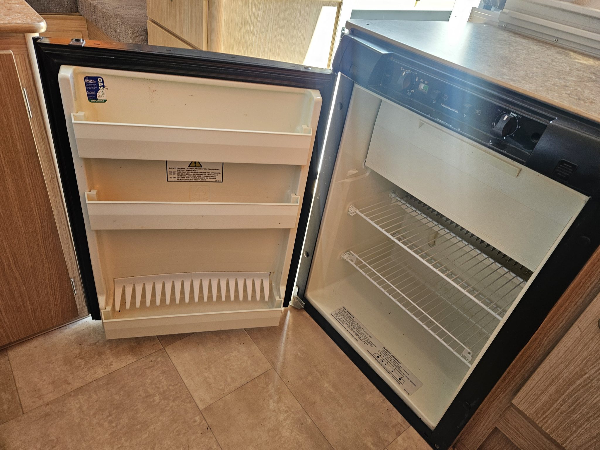 2011 JAYCO OUTBACK HAWK CAMPER TRAILER - Avan Adelaide