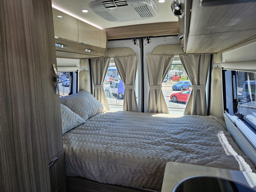 2025 APPLAUSE 600 - 4 MOTORHOME - Avan Adelaide
