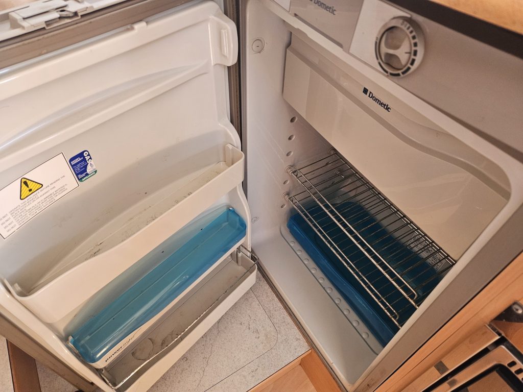 2007 AVAN OVATION M4 C CLASS MOTORHOME - Avan Adelaide