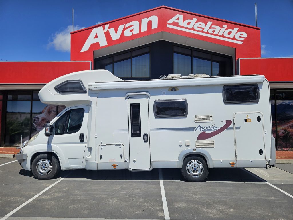 2007 AVAN OVATION M4 C CLASS MOTORHOME - Avan Adelaide