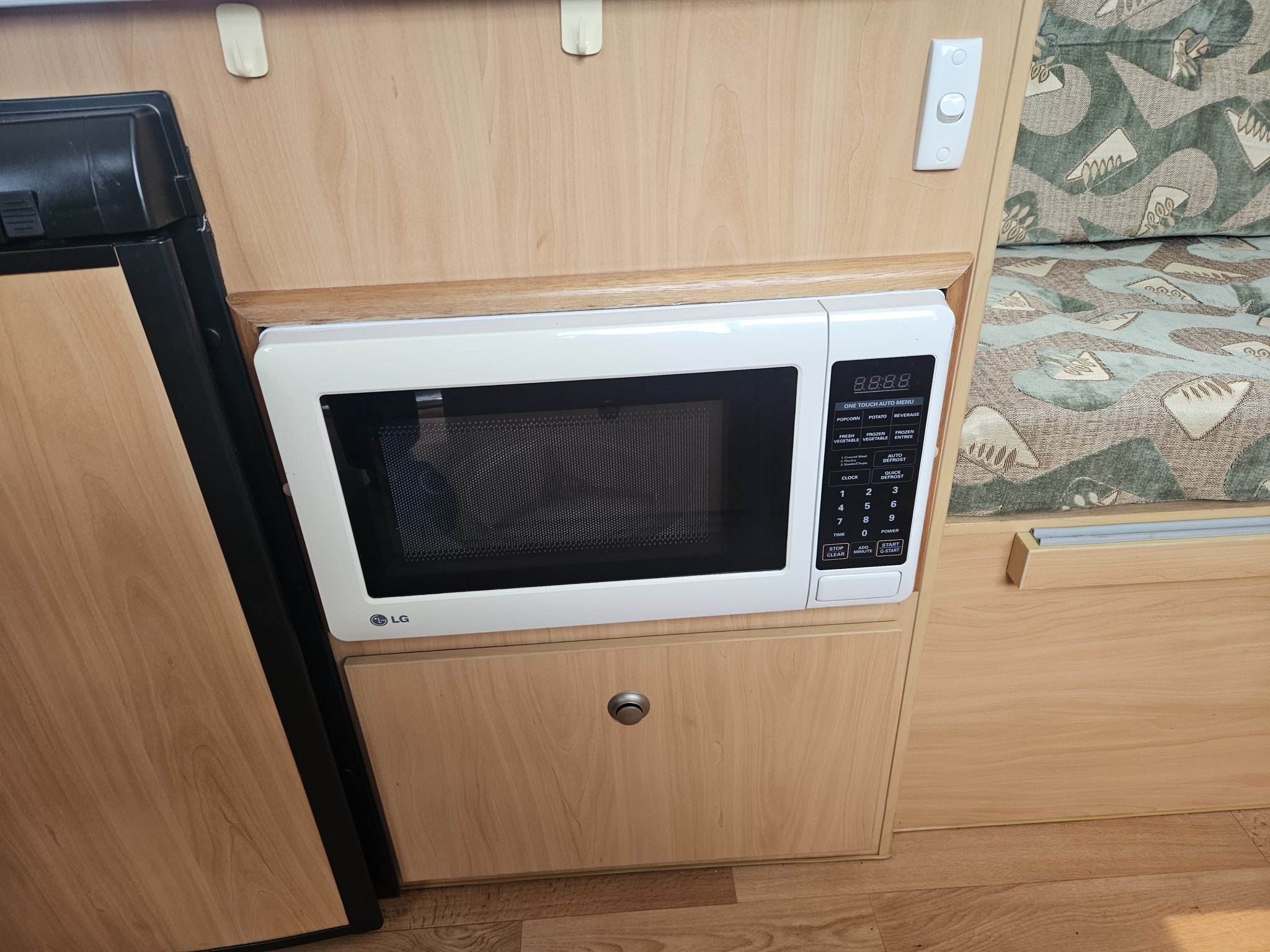 2010 AVAN ALINER 2B CAMPER - Avan Adelaide