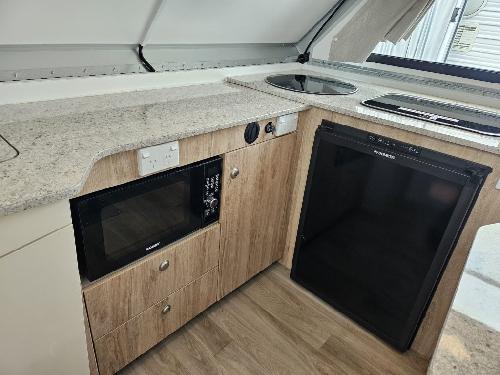 2021 AVAN SPORTLINER CL CAMPER - Avan Adelaide