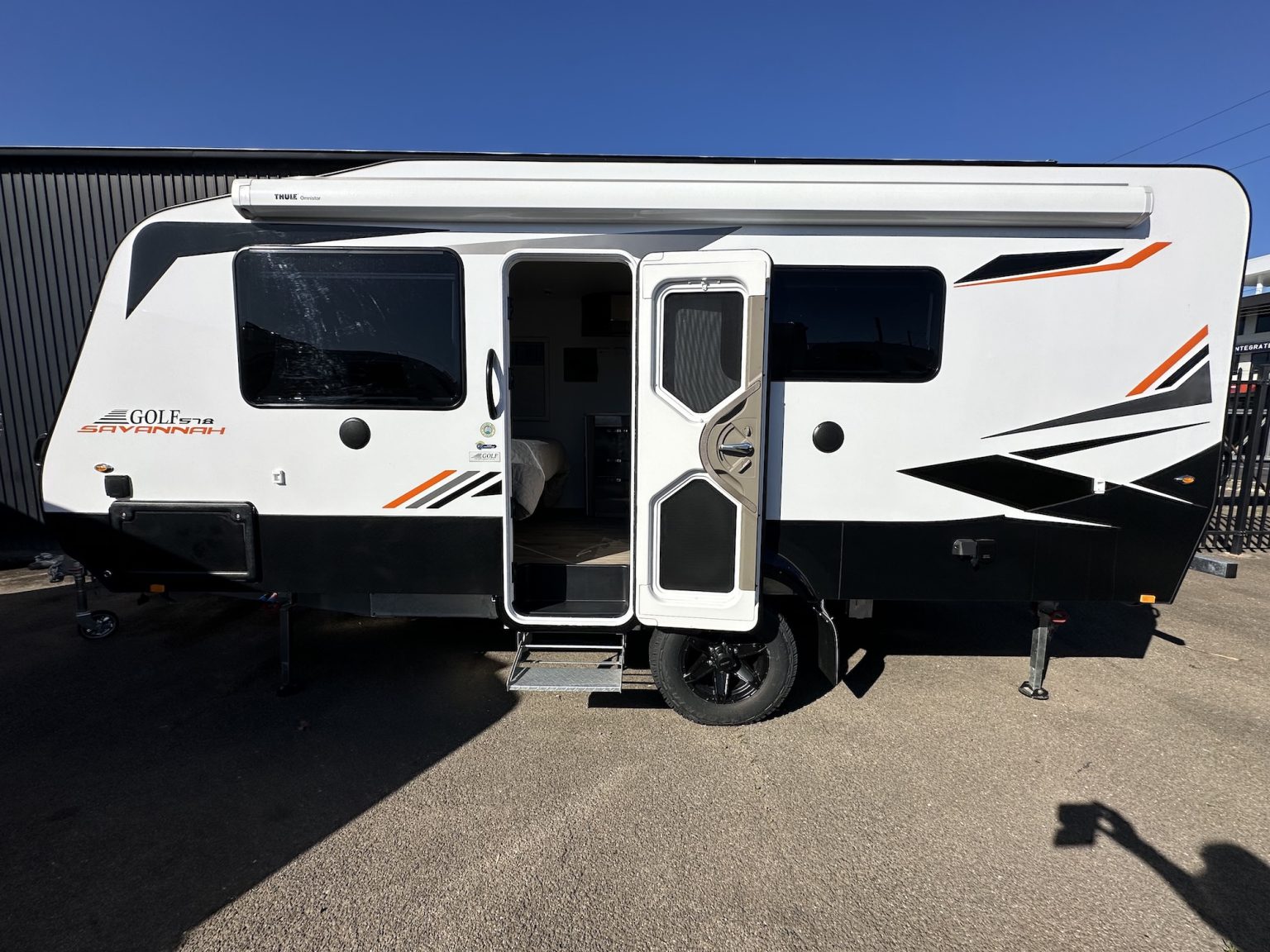 GOLF SAVANNAH 578 HARDTOP ENSUITE CARAVAN - Avan Adelaide