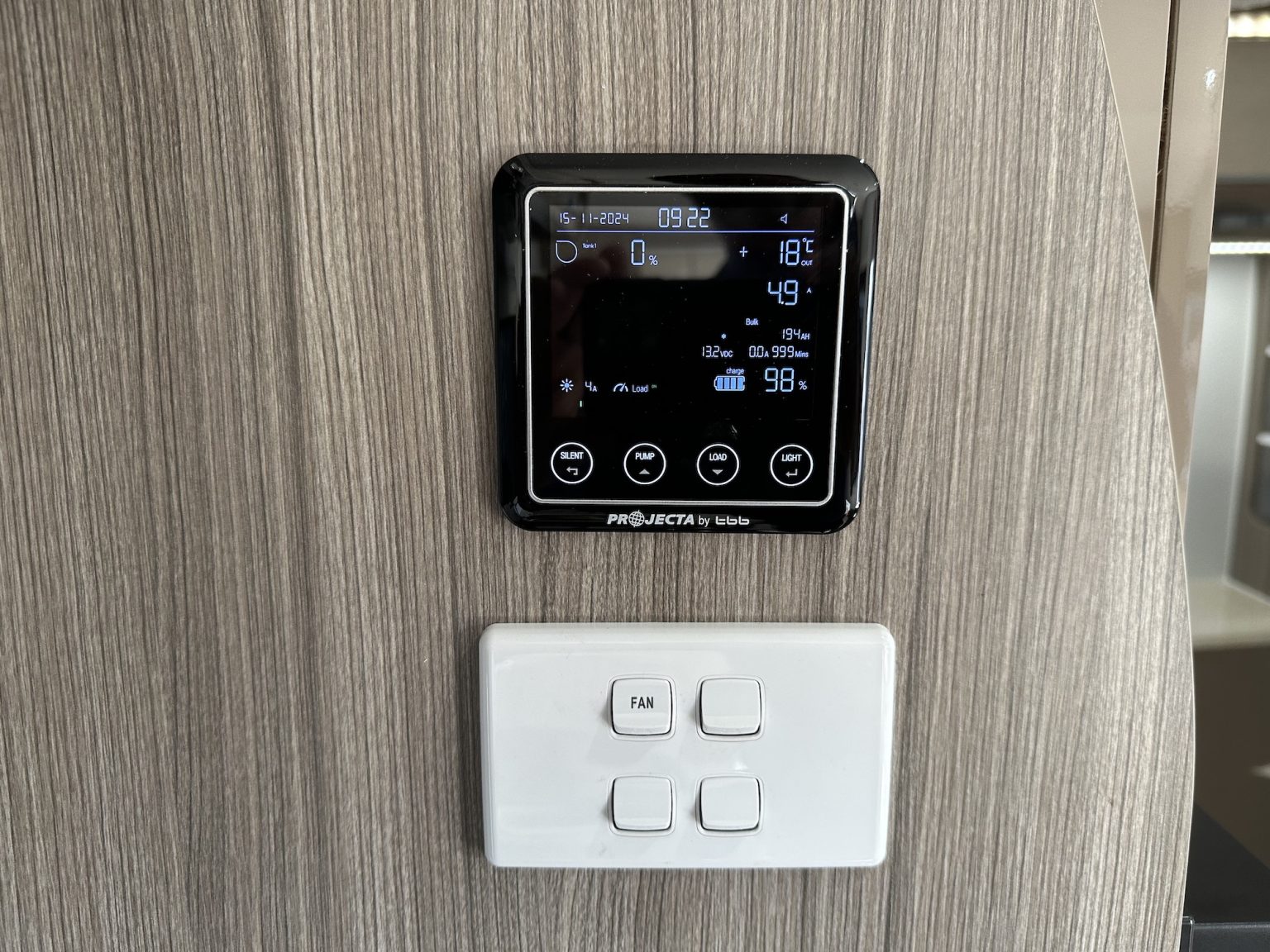 GOLF SAVANNAH 578 HARDTOP ENSUITE CARAVAN - Avan Adelaide