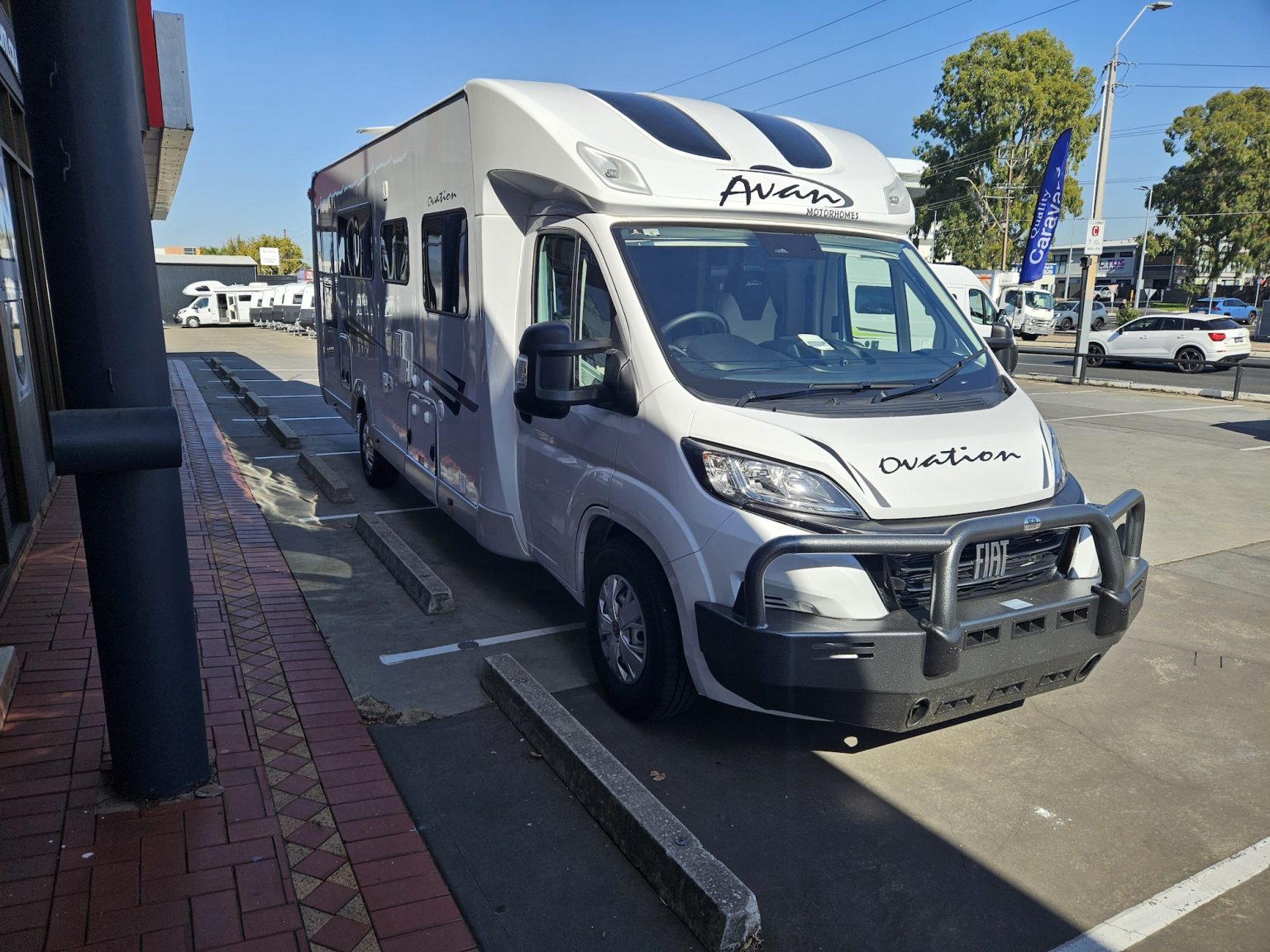AVAN OVATION M9 B CLASS MOTORHOME - Avan Adelaide
