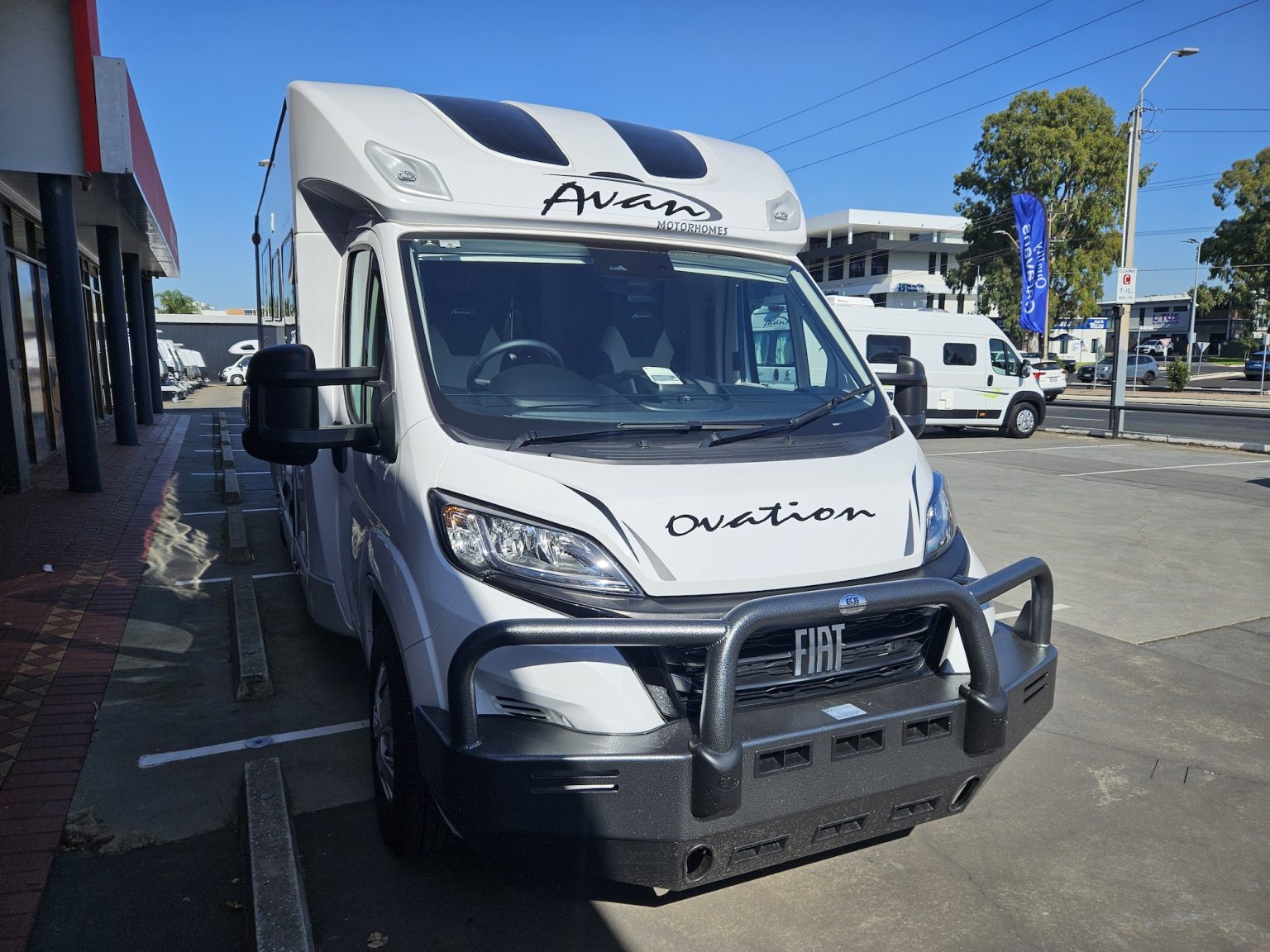 AVAN OVATION M9 B CLASS MOTORHOME - Avan Adelaide