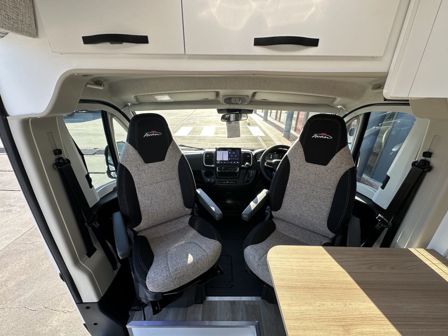 2025 AVAN APPLAUSE 600-2 MOTORHOME - Avan Adelaide