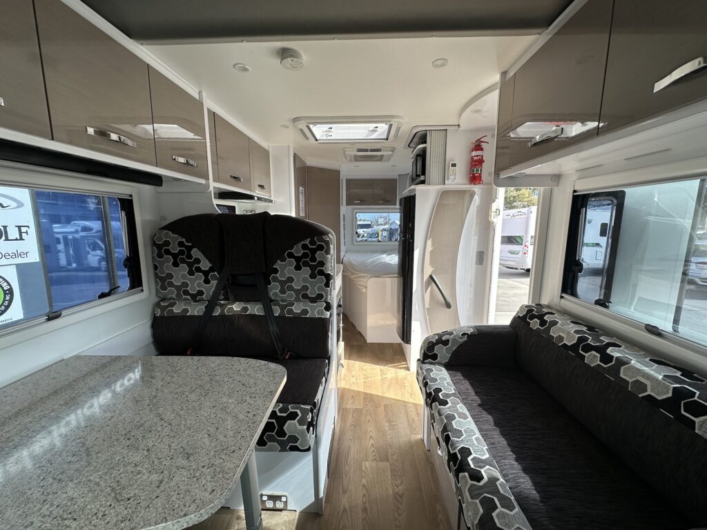 2018 AVAN OVATION M3 MOTORHOME - Avan Adelaide