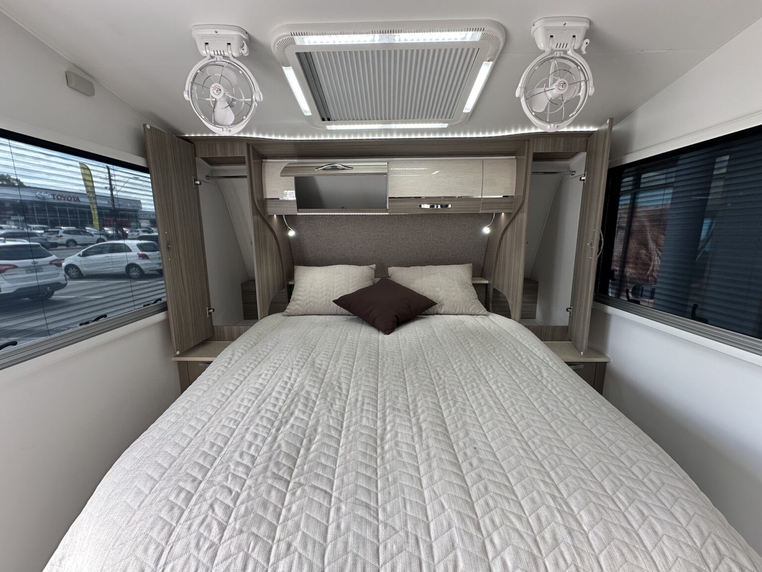 2025 GOLF SAVANNAH 578 CARAVAN - Avan Adelaide